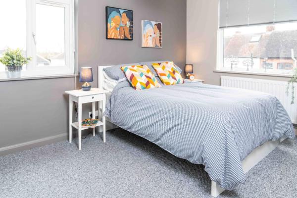 The Exchange Apartments With Permit Parking - Tewkesbury