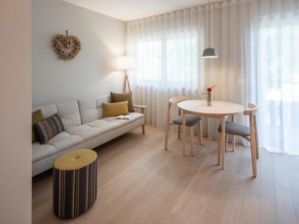 Dianthus Apartment - Lana