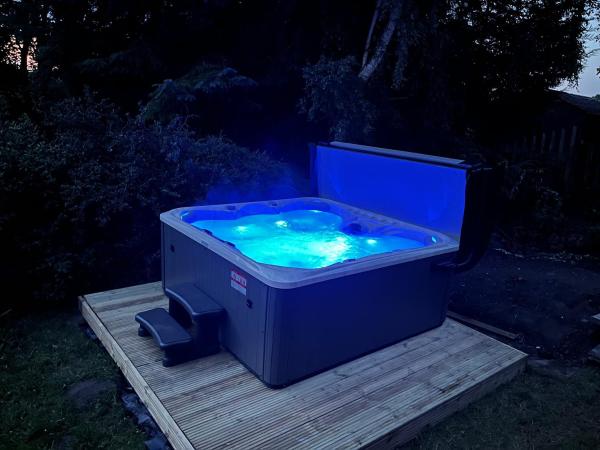 Blaydonburn - Sleeps 6 - Parking - Garden - Hottub - Newcastle upon Tyne