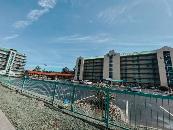 River Place Condos #508 2bd - 鴿子谷