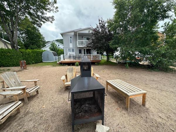 Maison Sur Le Lac - La Tuque