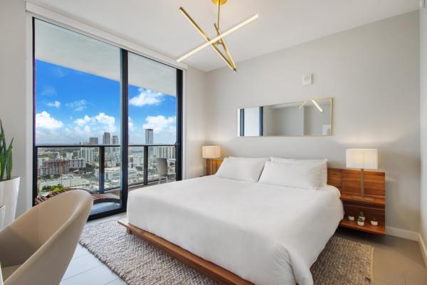 Lunabase Heavenly View - Key Biscayne