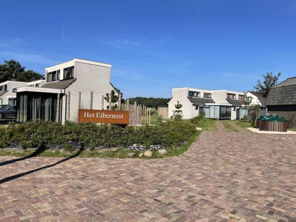 Cottage On A Vacation Park - Texel