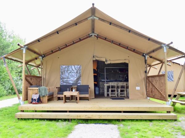 Homely Tent With Kitchen And Shower Near The Beach - Hook of Holland