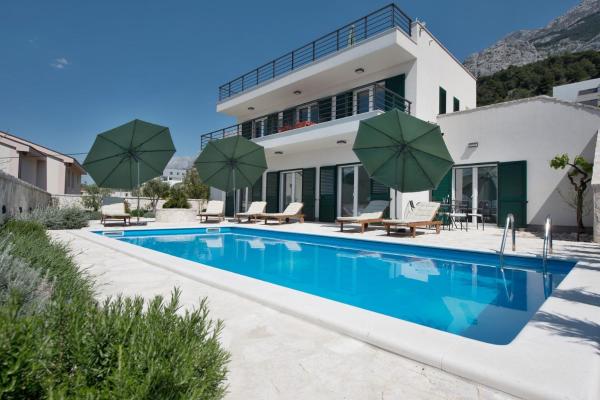 Villa Dante With Sea View & Private Pool - マカルスカ