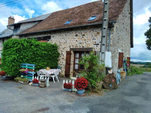 La Petite Ferme De Lucie Et Andréa - Limousin
