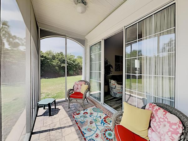 Retreat To Coastal Elegance: Golf And Beach Access - Pawleys Island, SC