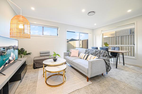Bardia Convenient Adorable Modern 4 Br House - Campbelltown