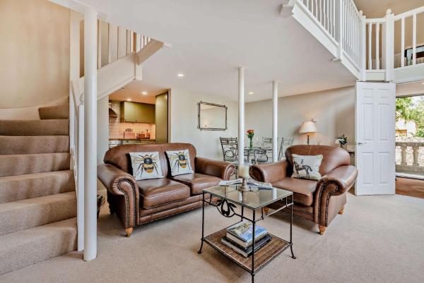 The Old School House - Stow-on-the-Wold