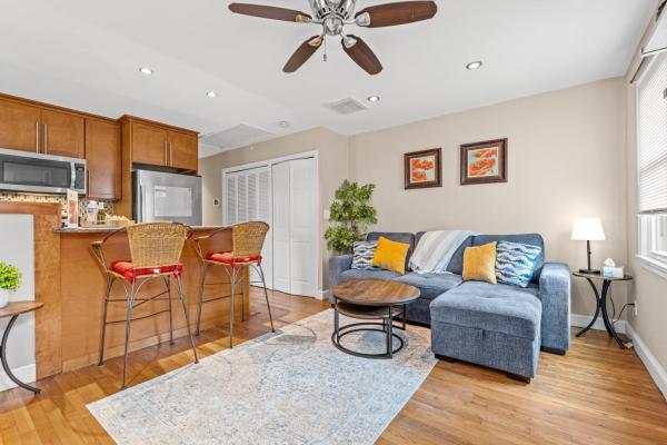 2 Bed Townhouse: Minutes From Dca-national Airport - Alexandria, VA