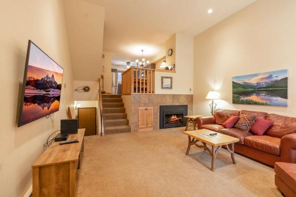Cedars Slopeside Townhome: Ski-in, Ski-out - Colorado