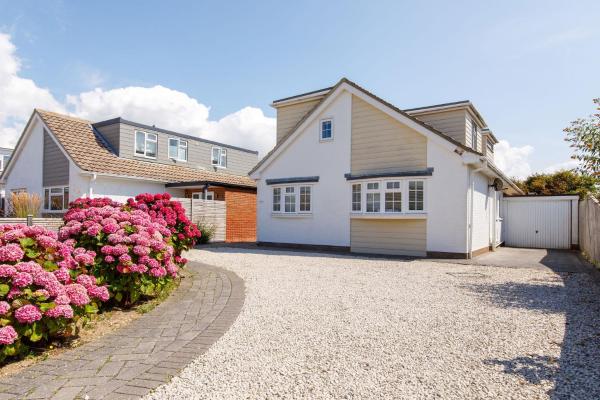 Family Seaside Retreat - 5 Minutes To Beach - West Wittering