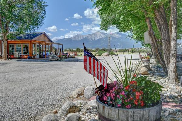 Snowy Peaks Rv Park - Buena Vista, CO