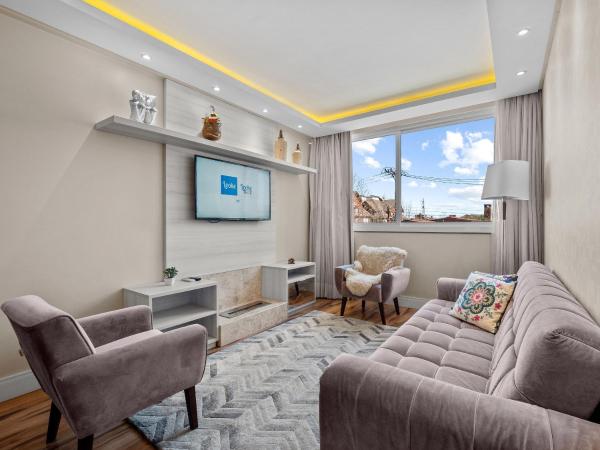 300 Metros, Rua Coberta Centro - Solar Encantado - Gramado