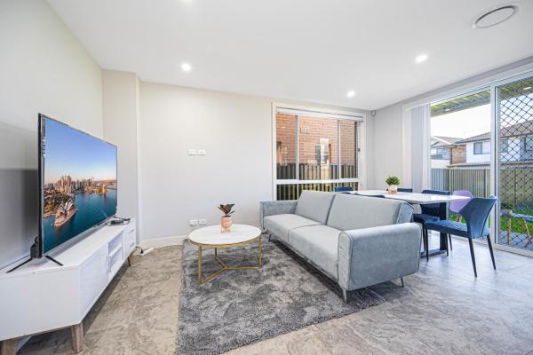 Marsden Park 2 Level Brand New House Near Parks - Penrith