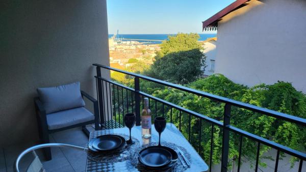 Le Revest Terrasse Vue Mer Centre Climatisation Parking - Sète