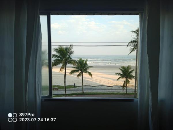Apartamento Pé Na Areia 02 - Praia Grande