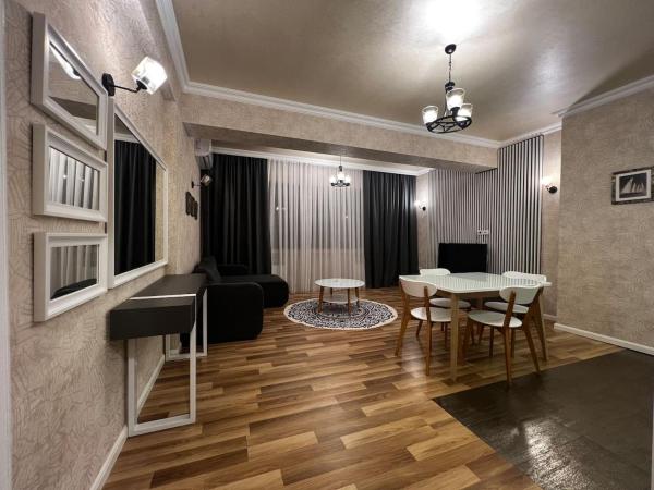 Park Azure 0568 - Baku