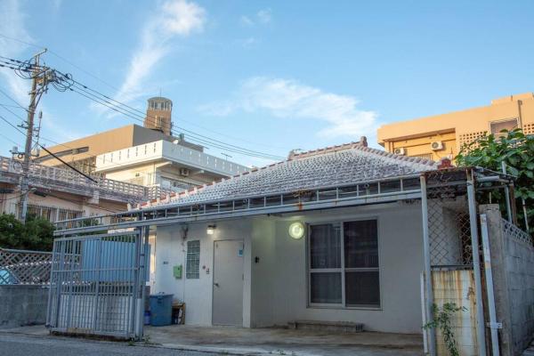 コザを楽しむ一軒家 Kaeruhouse - Okinawa