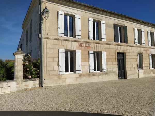 Gite Modes Et Café - Mortagne-sur-Gironde