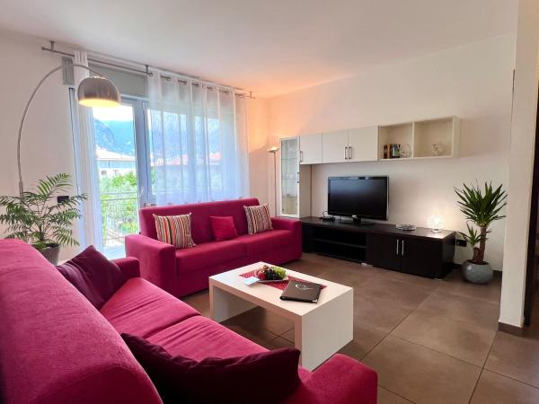 Villa Verde 3 Bedrooms, Garden, Parking - Riva del Garda