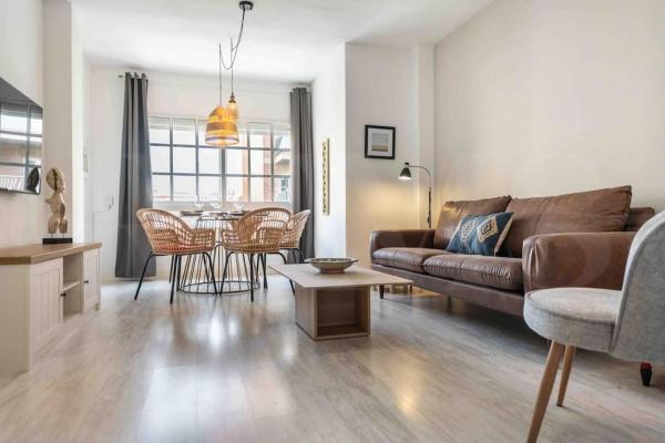Spacious & Authentic Apartment By Rems - 말라가