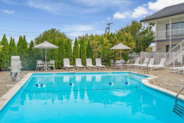 A Wave Inn - Montauk - Montauk, NY