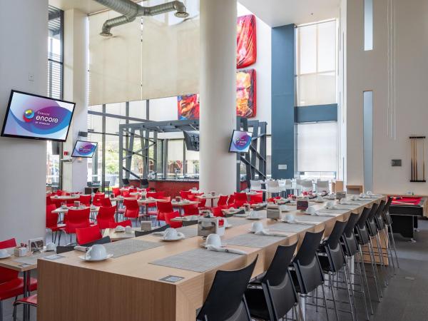 Ramada Encore By Wyndham Guadalajara Sur - 자포판