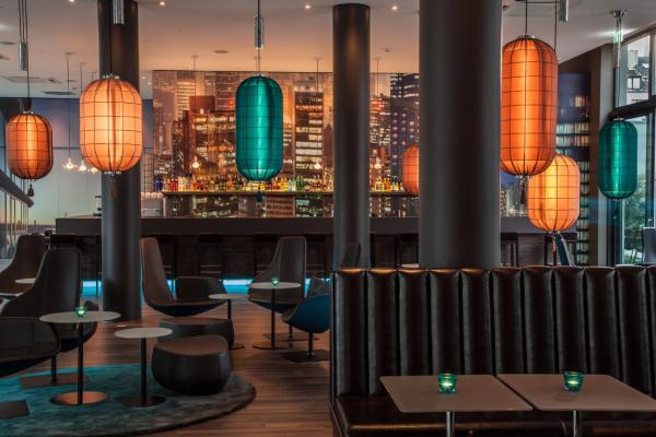 Motel One Düsseldorf Hauptbahnhof -
