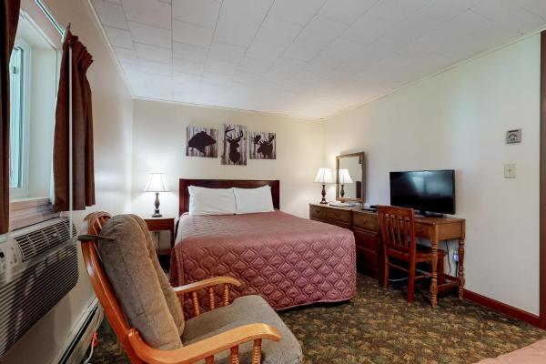 Riverbank Connecting Motel Rooms 4 & 6 - New Hampshire (State)