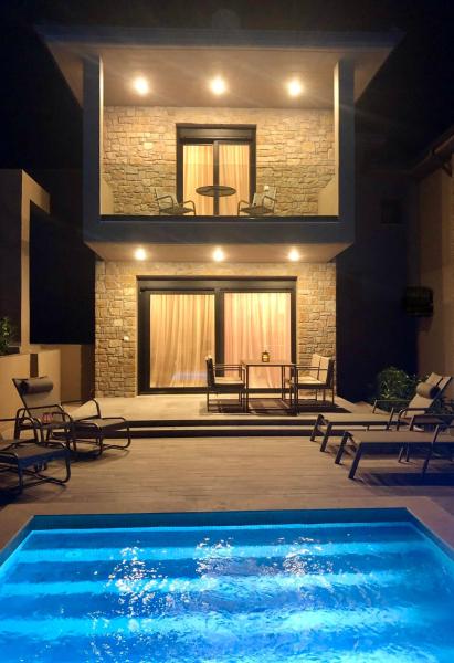 Epos Villas & Luxury Studios - Ситония