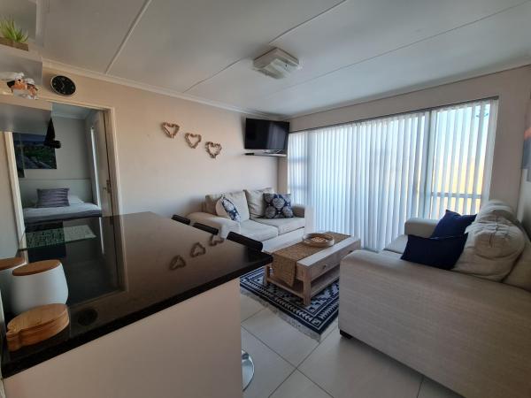 Hermanus Beach Club Unit 74 - Sandbaai