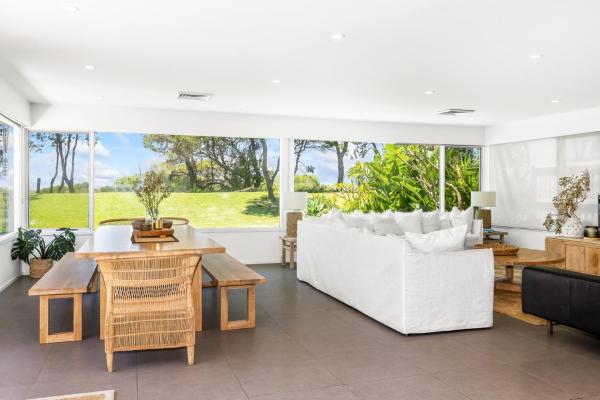 Eight Mitchell - Mollymook