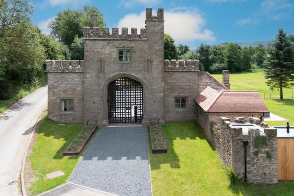 Lower Lodge Gatehouse At Kentchurch - Abergavenny