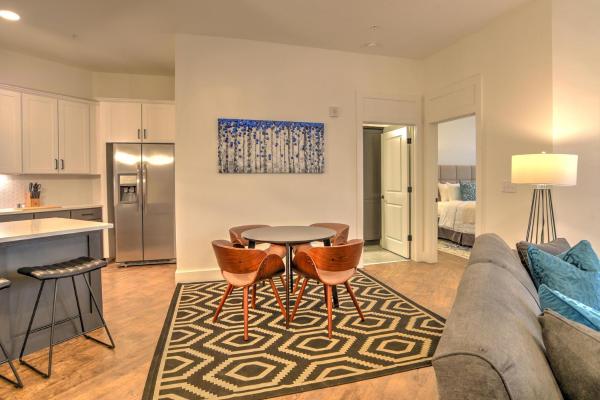 55 South Market Condo 203 - Asheville, NC