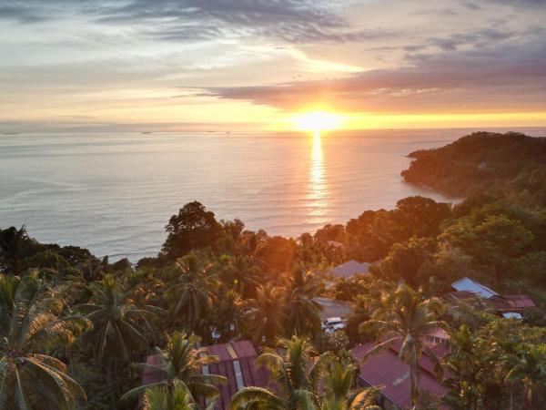 Air Manis Hillside Villa Cafe & Resto - Padang