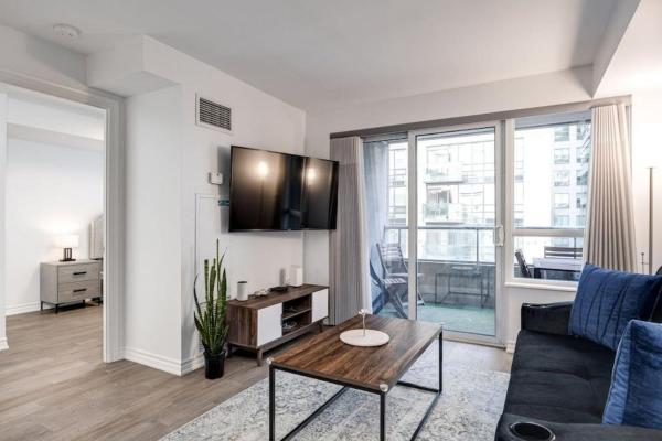 Urban Apt With Highspeed Wifi Near Shopping Malls - Toronto