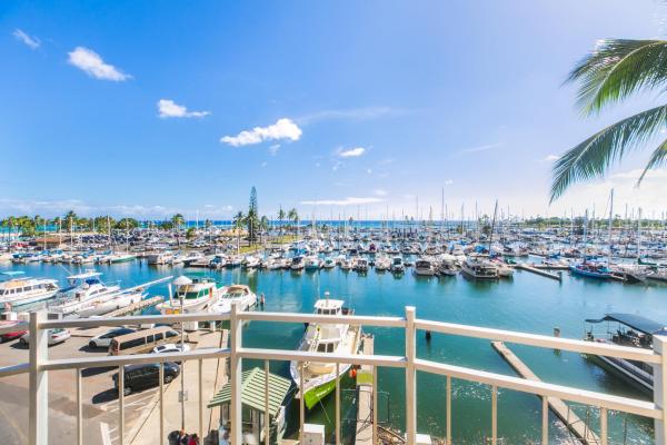 Ilikai Marina 480 Yacht Harbor View 1br - Honolulu, HI