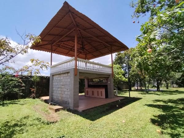 Blanc Haus - Costa Rica