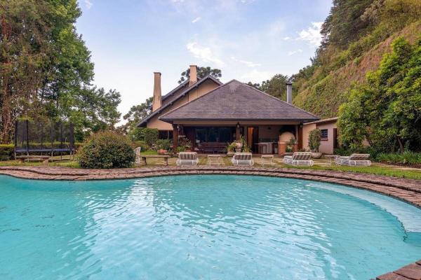 Aconchegante Mansão Estilo Suíça Em Campos Do Jordão - Campos do Jordão