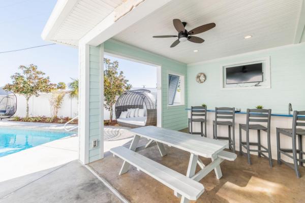 White Rose Sleeps 24 Private Heated Pool Beach - St. Augustine, FL