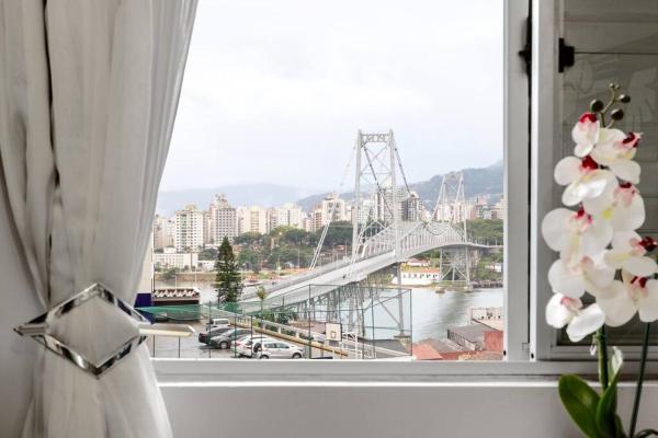 Magnífico "Quarto" Privativo Em Apto, Com Vista Espetacular - Florianópolis