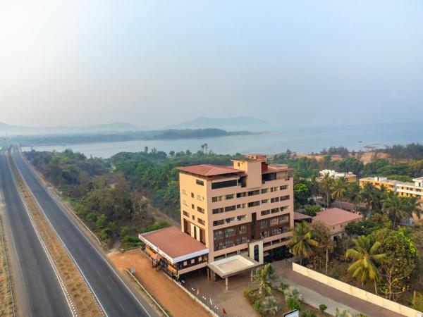 Sterling Karwar - Karwar