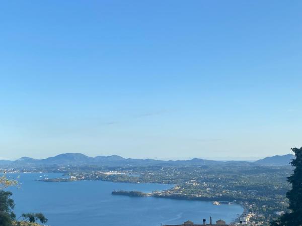 Rizaria Sea View House & Private Pool - 코르푸