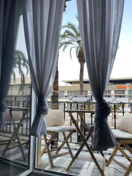 Centrally Located Spacious Private Apartment Buenavista In Grao With Rooftop - Castellón de la Plana