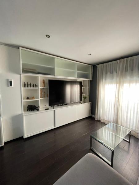 Moderno Apartamento Con Plaza De Garaje En Pleno Centro De Almería - Almería