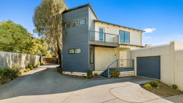 Island Holidayze - Melbourne