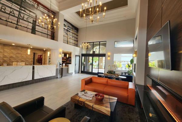 La Quinta Wyndham Sfo Airpt West Millbrae-pres Award Winner-free Arprt Shtl Until 1240am - Millbrae, CA