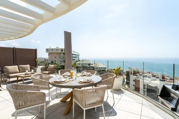 Luxury Penthouse With Rooftop - Fuengirola