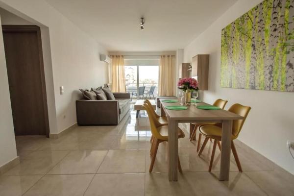 Cozy 2-bedroom Apartment In Piraeus (Erm_e9) - Пирей